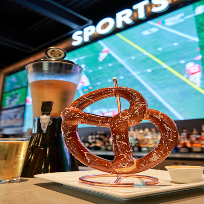 Sports & Social: Sports Bar Orlando, FL | Live! at the Pointe