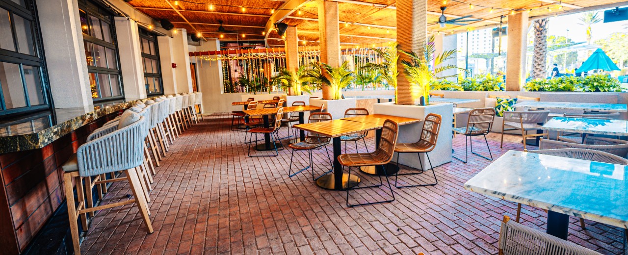 Palm Tree Club: Private Events in Orlando, FL | Live! at the Pointe